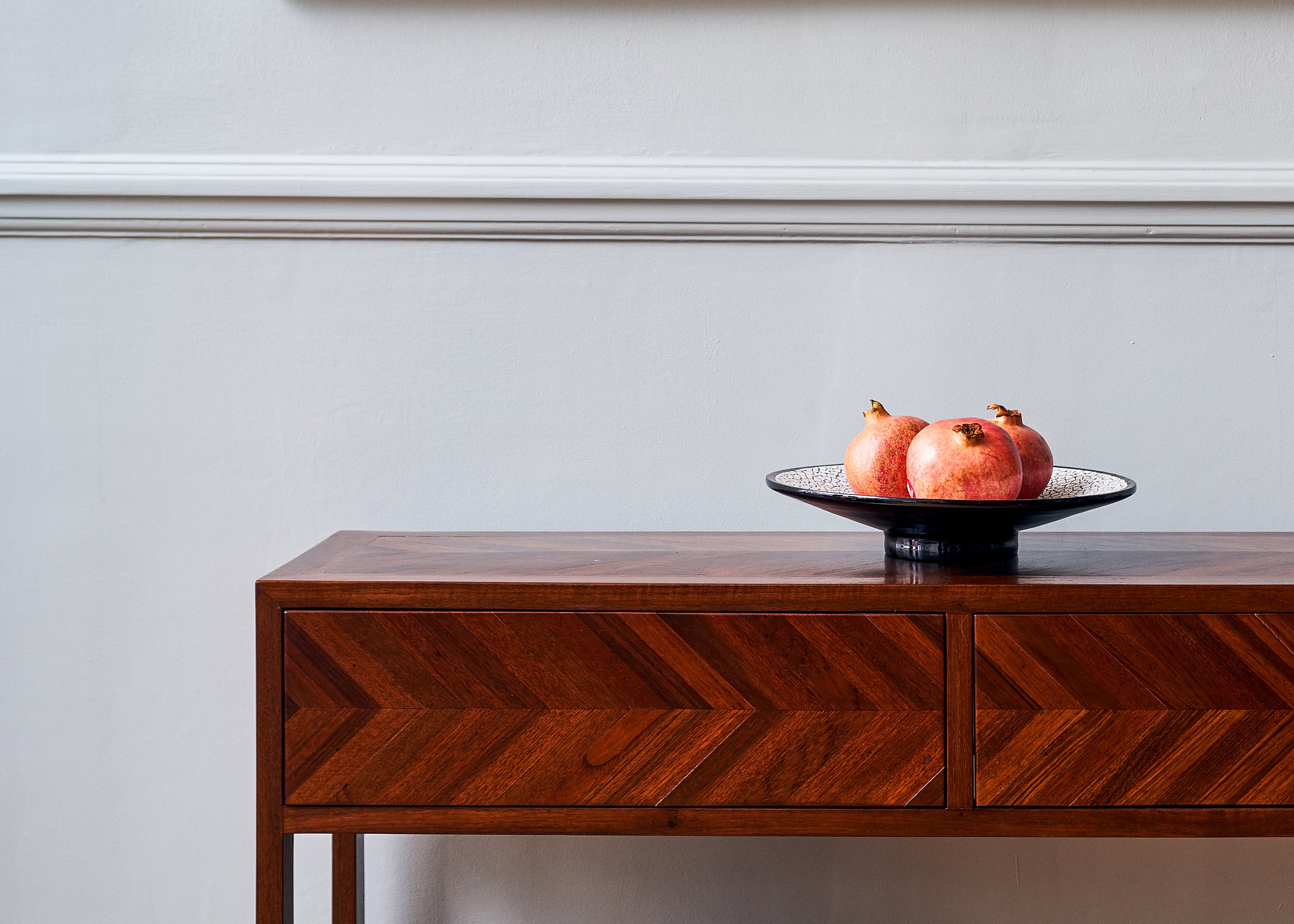 Side Tables & Consoles – Kalinko